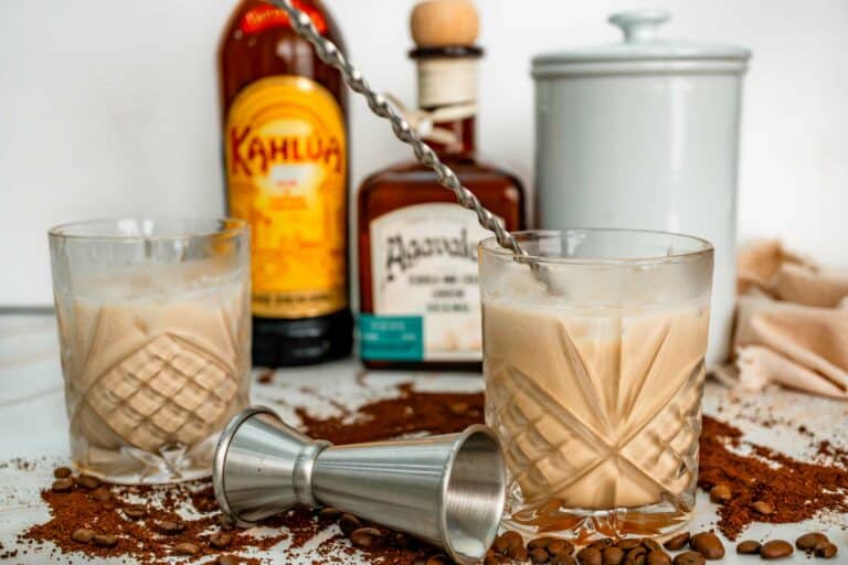 Bermuda Rum Swizzle Cocktail Recipe - The Perfect Rum Punch Cocktail